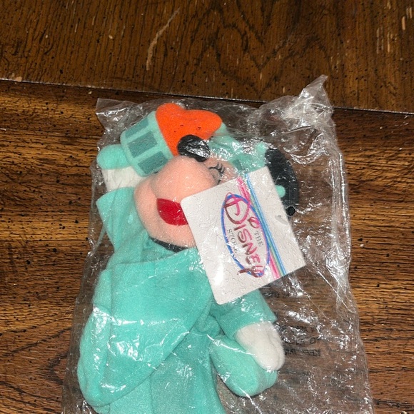 Disney | Other | Vintage The Disney Store Minnie Mouse Lady Liberty ...